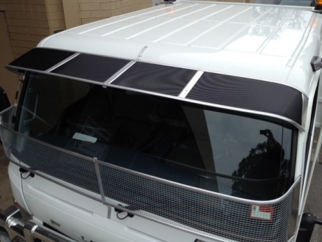 Mitsubishi/Fuso Canter 2006on Standard Cab Mesh Windscreen Sunvisor ...