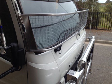 Mitsubishi/Fuso Canter FE 1996-2004 Windscreen Stone Protector - Roof ...