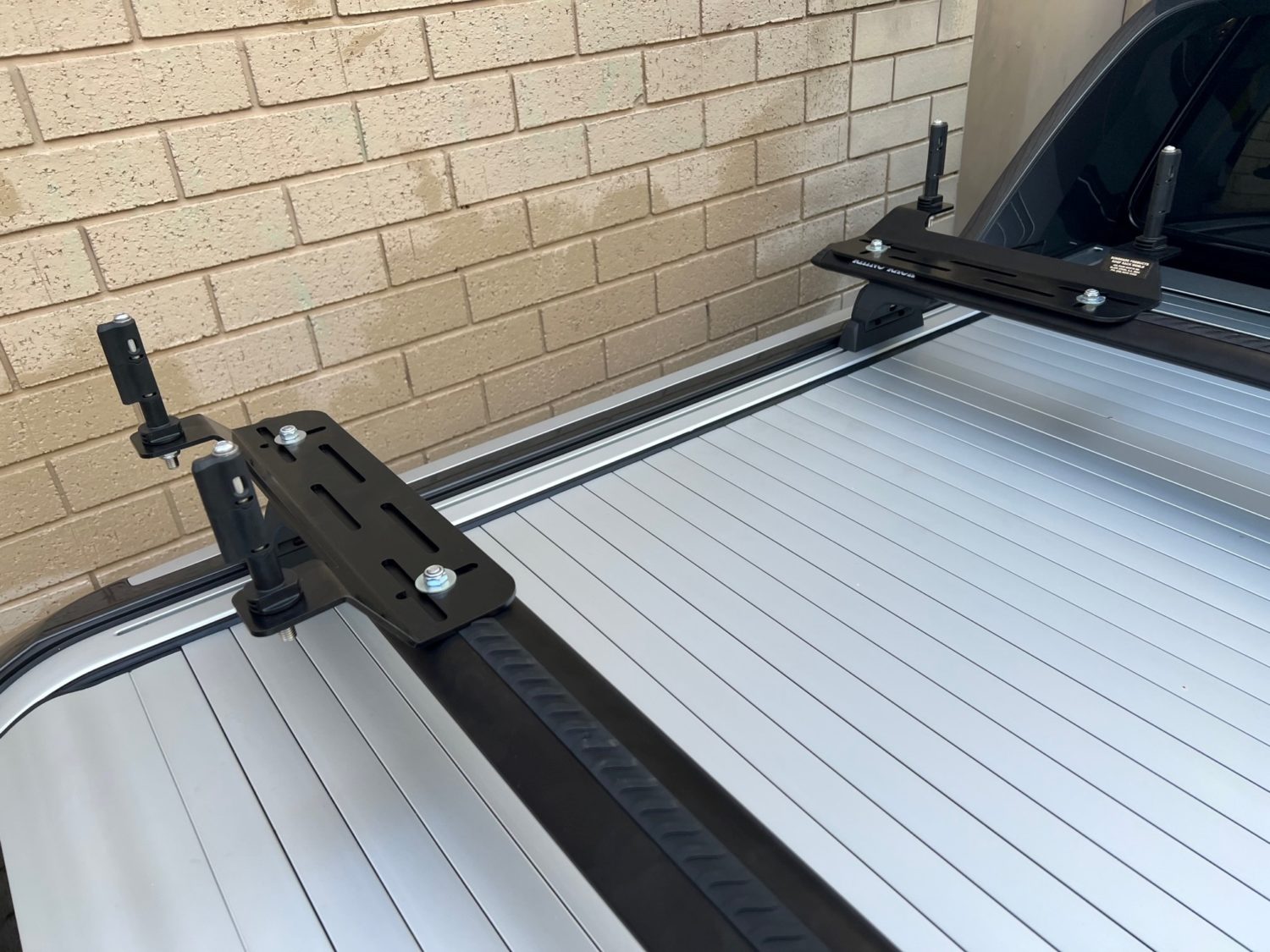 MaxTrax Holder Brackets(pr) with 4 x MaxTrax pins - Roof Rack World