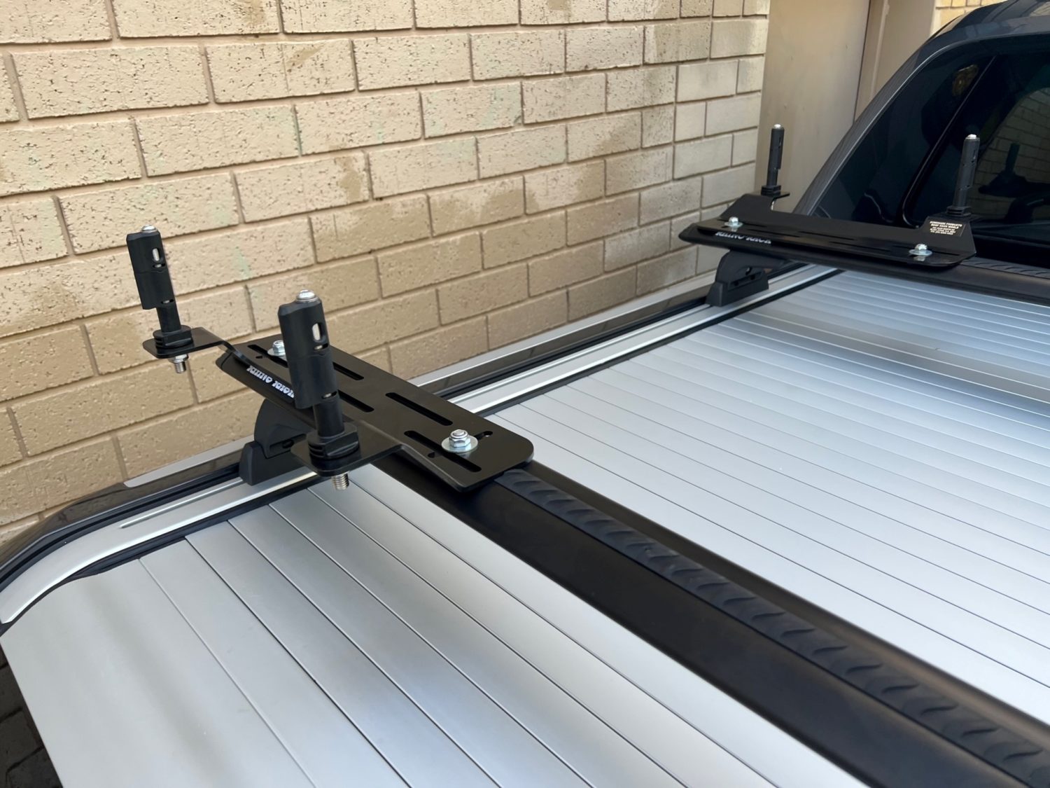 MaxTrax Holder Brackets(pr) with 4 x MaxTrax pins - Roof Rack World