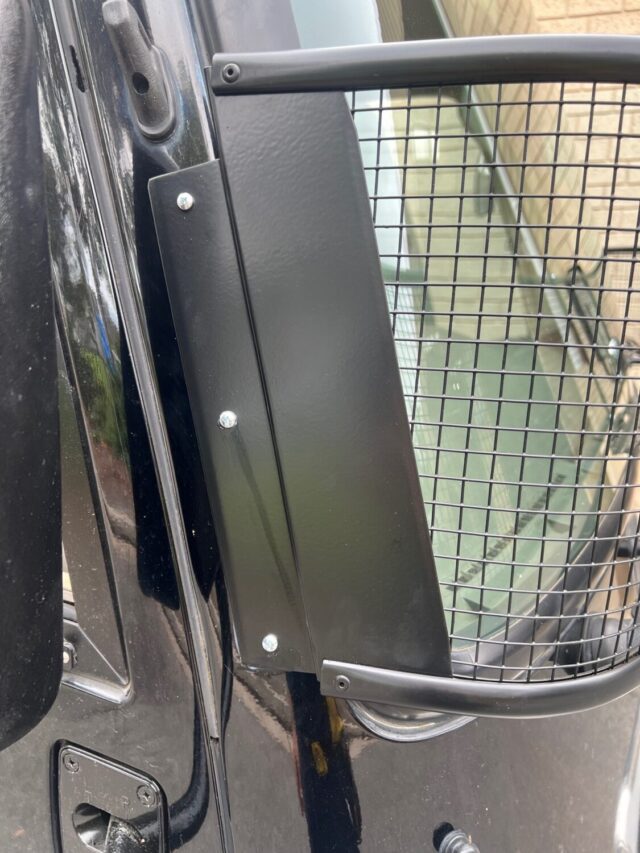 Mitsubishi/Fuso Rosa Bus Black 2001onwards Windscreen Stone Guard ...