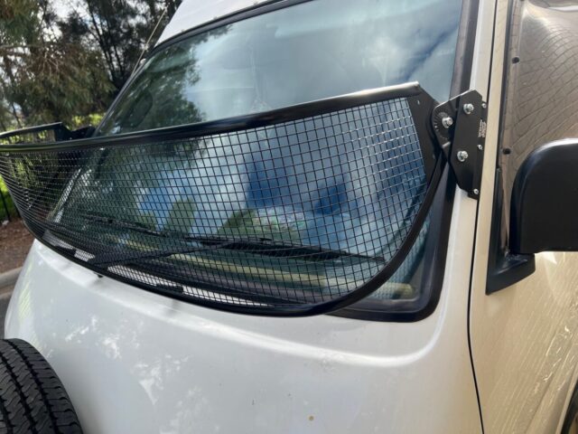 Toyota Hiace (1989 - 2005) LWB & Commuter Bus Black Windscreen Stone ...