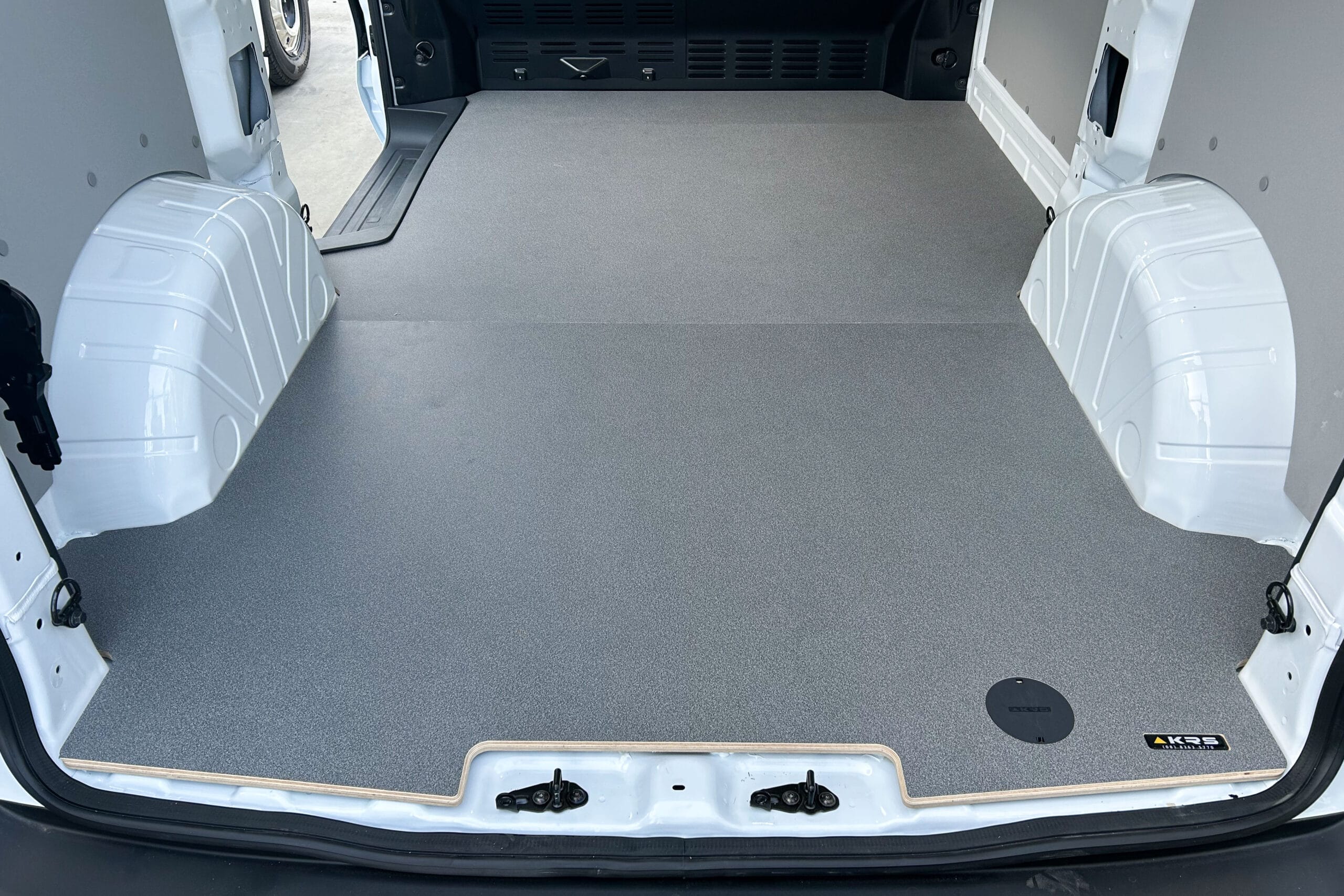 Ford Transit Custom (2014 - 2024) dciv-double-cab-in-van Dual Van Floor ...