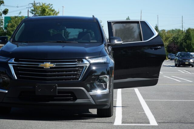 Chevrolet Traverse 2nd Generation Car Rear Window Snap Shades (2018 ...