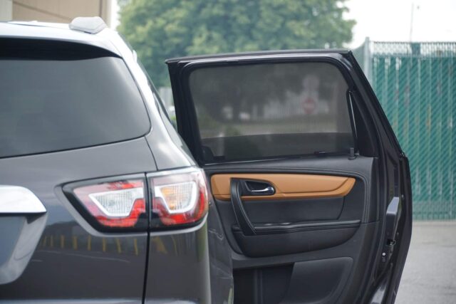 Chevrolet Traverse 1st Generation Car Rear Window Snap Shades (2009 ...