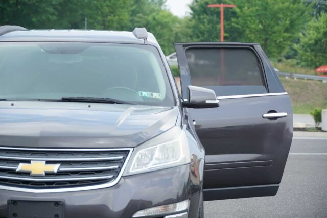 Chevrolet Traverse 1st Generation Car Rear Window Snap Shades (2009 ...