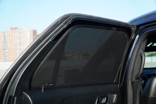Ford Explorer 5th Generation Car Rear Window Snap Shades (U502; 2010 ...