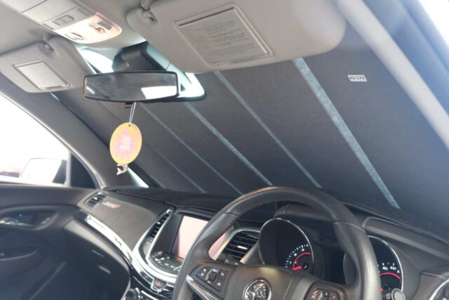 Holden Commodore/Calais Sedan/Wagon/Ute 4th Generation Front Windscreen ...