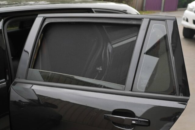 Holden Commodore/Calais Wagon 4th Generation Car Rear Window Snap ...