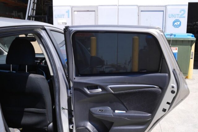 Honda Jazz/Fit Hatchback 3rd Generation Car Rear Window Snap Shades (GK ...
