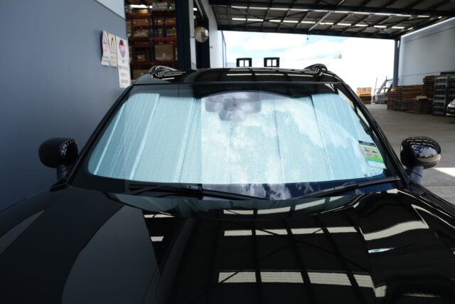 MINI Countryman 3rd Generation Front Windscreen Sun Snap Shades (U25 ...