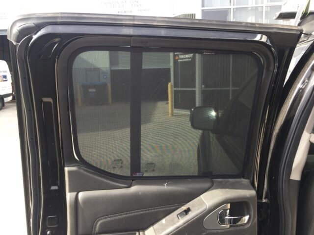 Nissan Navara 2nd Generation Car Rear Window Snap Shades (D40; 2004 ...