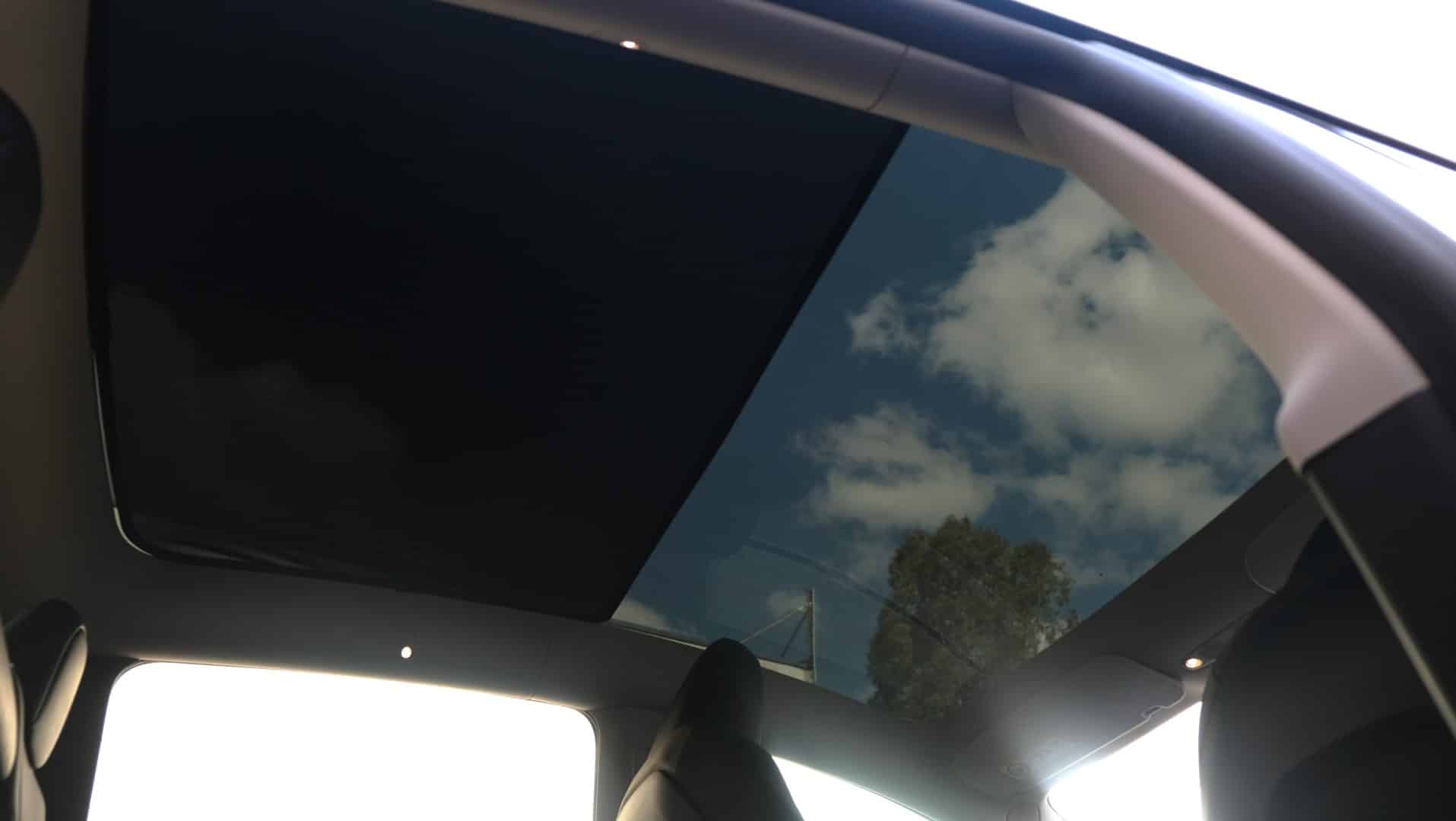 Tesla Model Y Panoramic Glass Snap Shades (2 Pieces) (2020-2024) - Roof ...