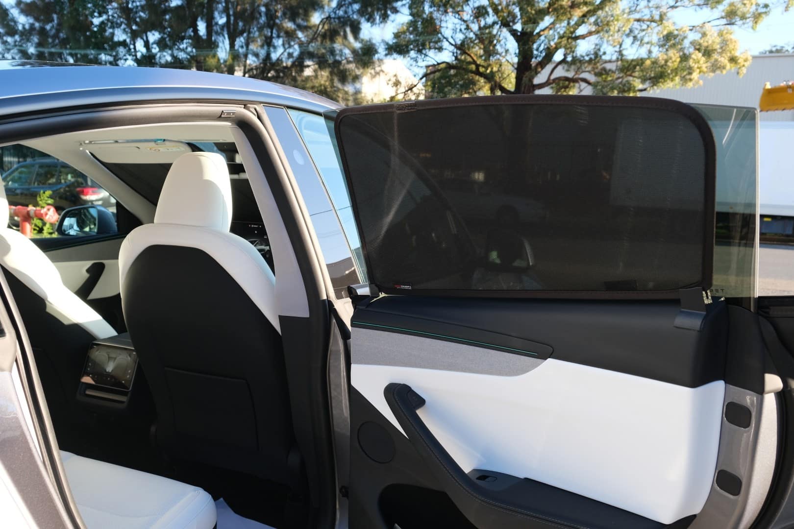 Tesla Model Y (Facelift) Car Rear Window Snap Shades (2025-Present ...