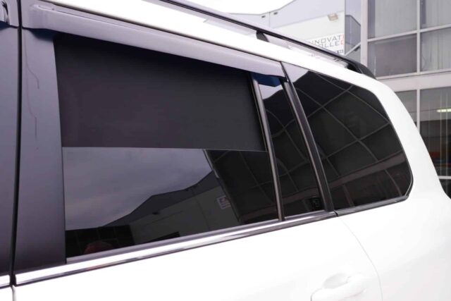 Toyota LandCruiser 200 Series | Lexus LX Car Rear Window Snap Shades ...