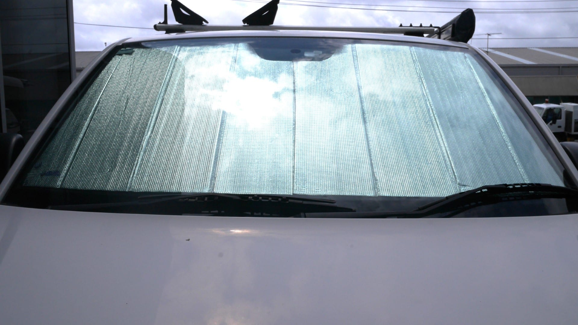 Volkswagen Transporter/Multivan/Caravelle Front Windscreen Sun Snap ...